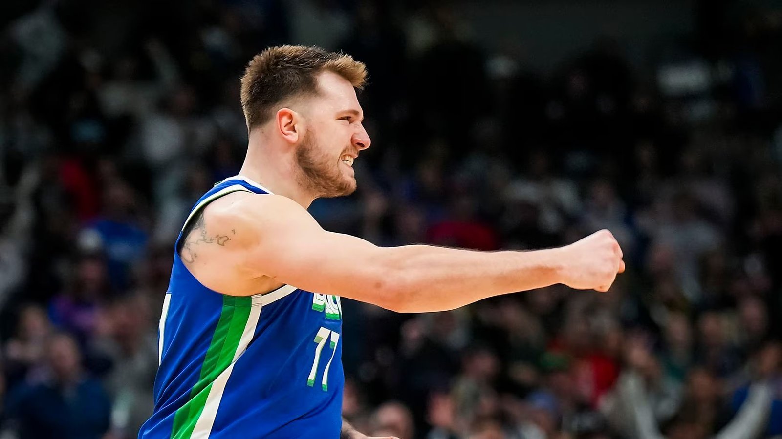 Doncic mete 53 puntos para sentarse junto a Michael Jordan y LeBron ...